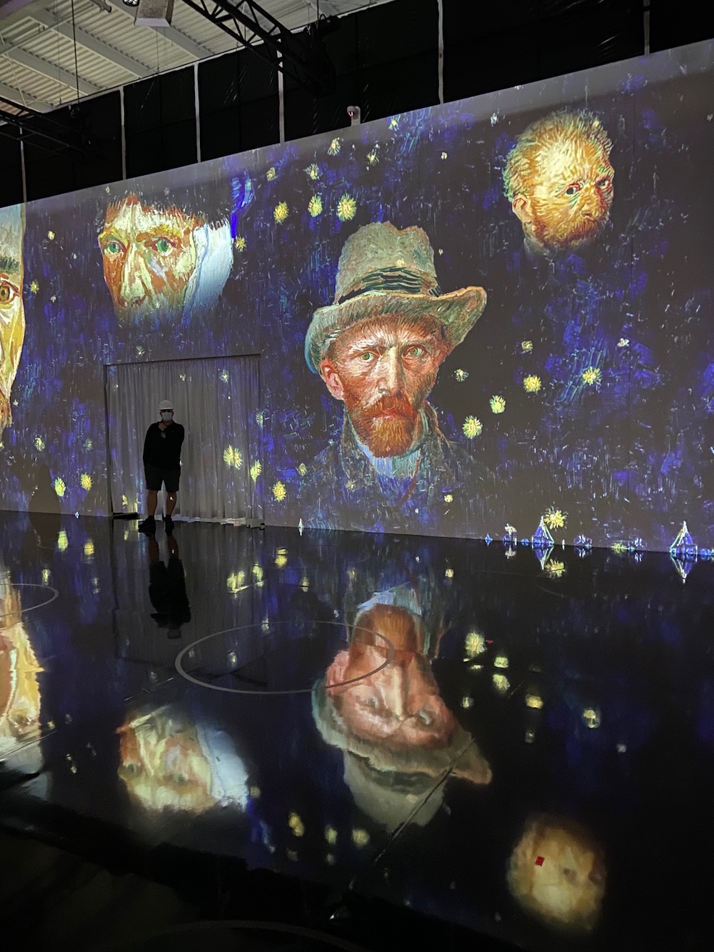 We Took a Preview Tour of the Immersive Van Gogh Experience Opening in ...